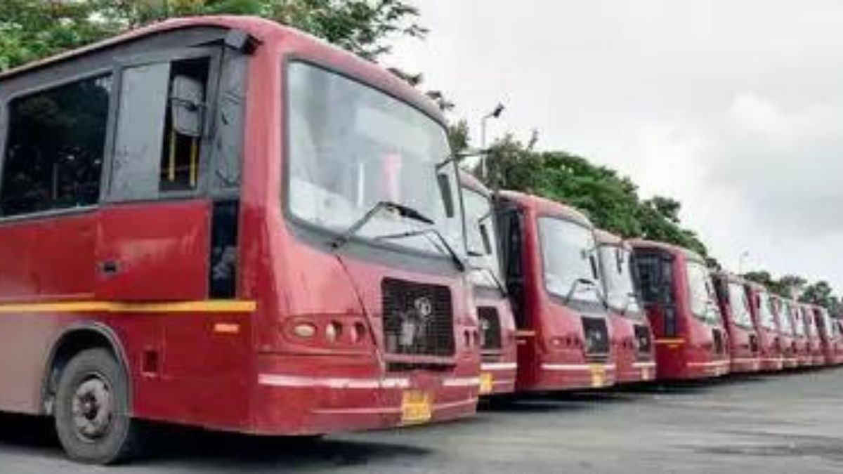 Surat : City Bus Drivers Strike Over Unpaid Salaries - The Blunt Times